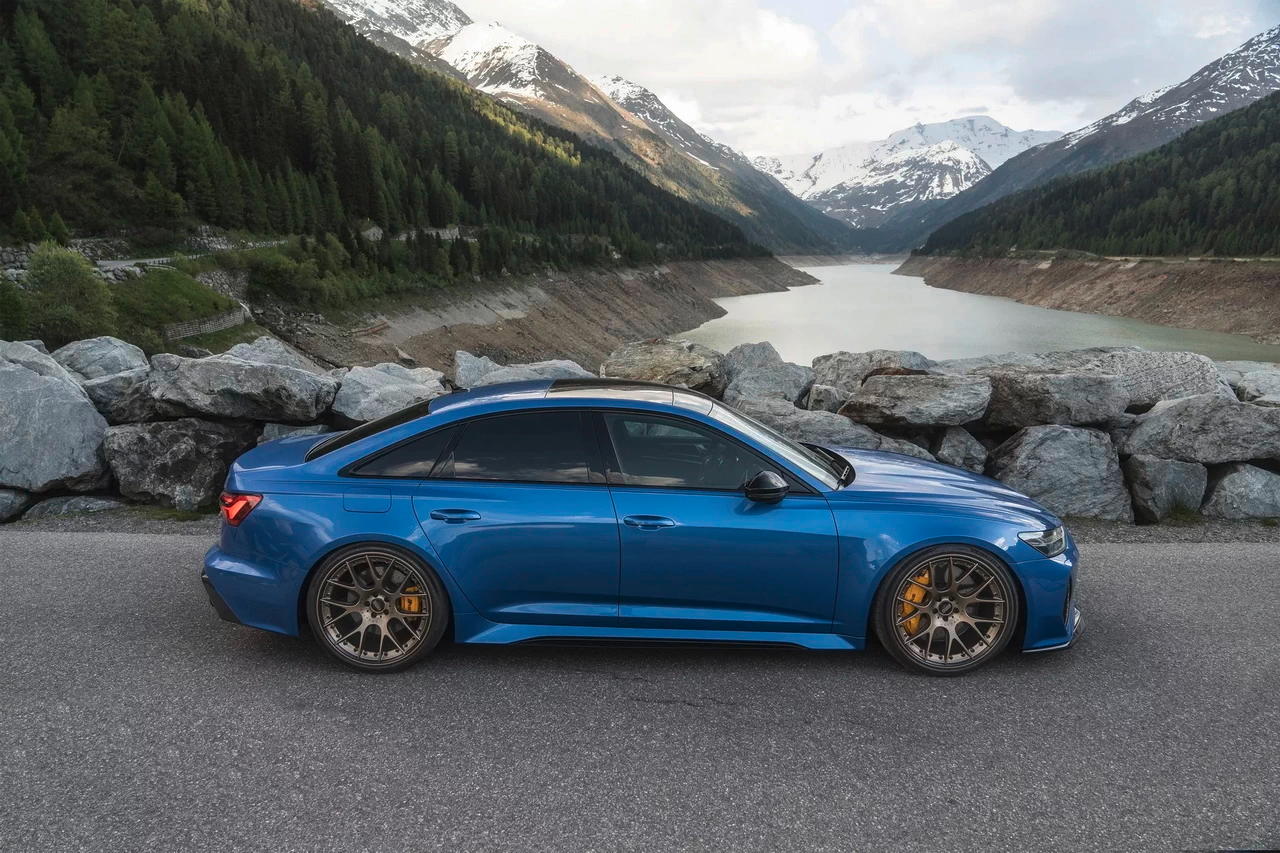 Photo 3 - La puissance du V8 4.0 bi-turbo grimpe à 866 ch. Elle est associée à un couple de 1 ...