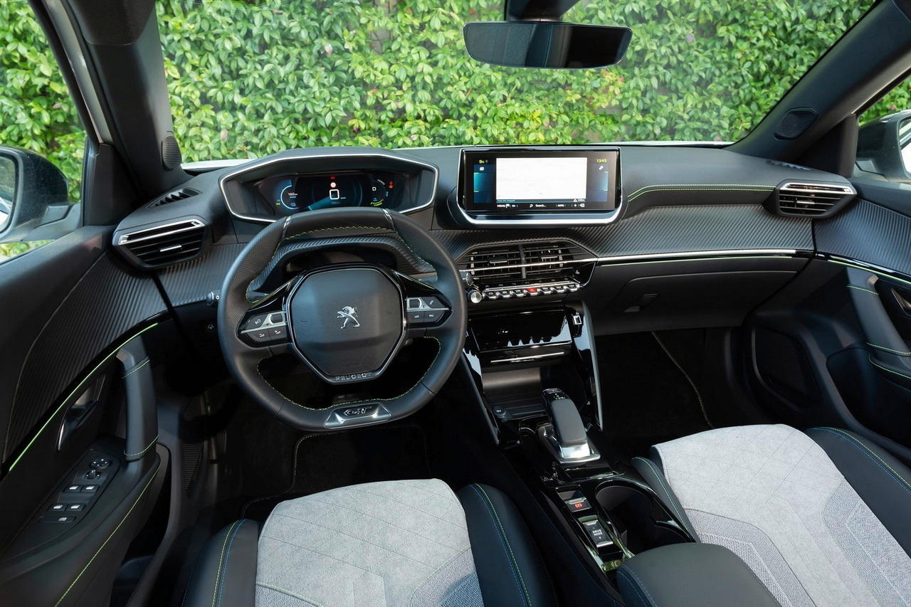 Photo 10 - intérieur peugeot 2008 2020 - Peugeot 2008 (2023). Ce qui ...