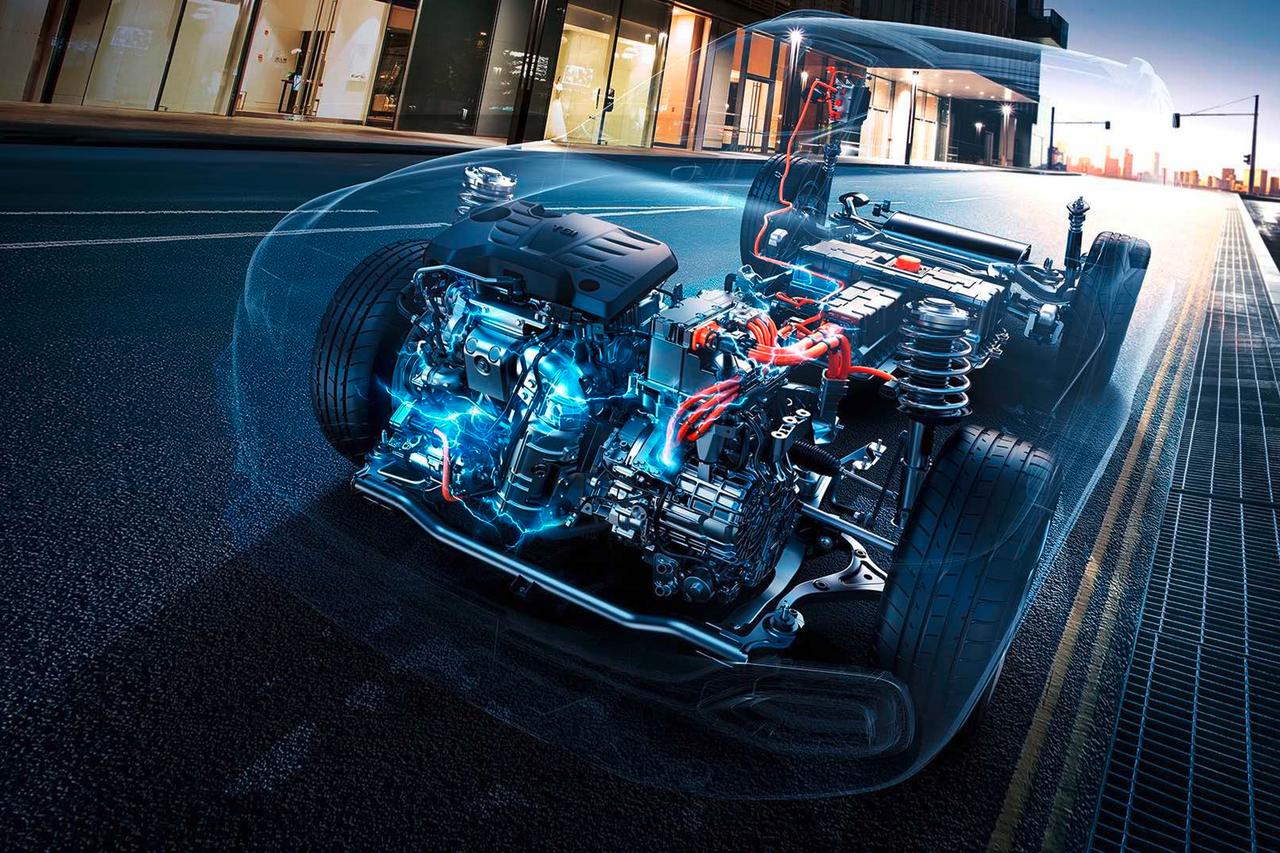 MG EHS (2023). Léger restylage pour le SUV chinois hybride rechargeable