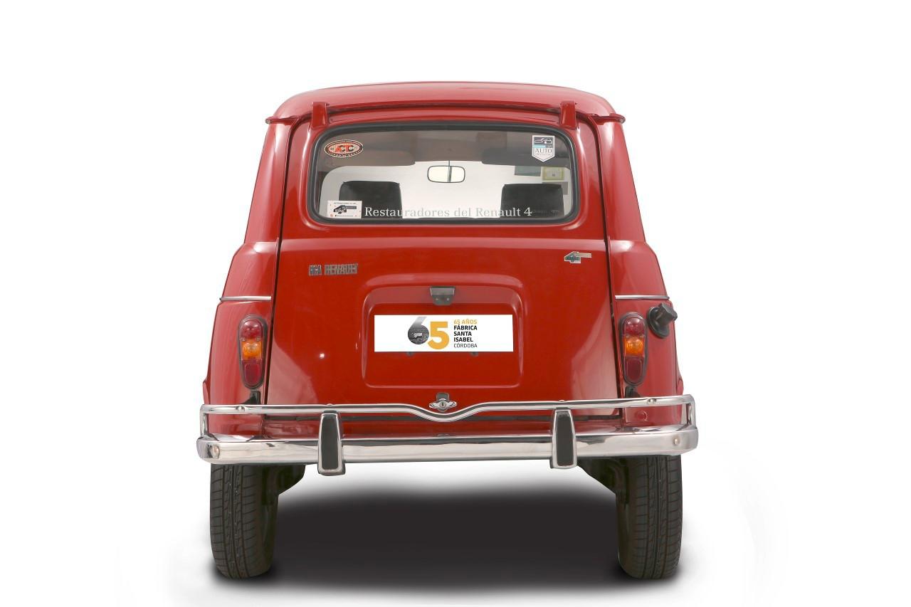 Photo 5 - La R4 fut la première voiture particulière cinq-portes. - La ...