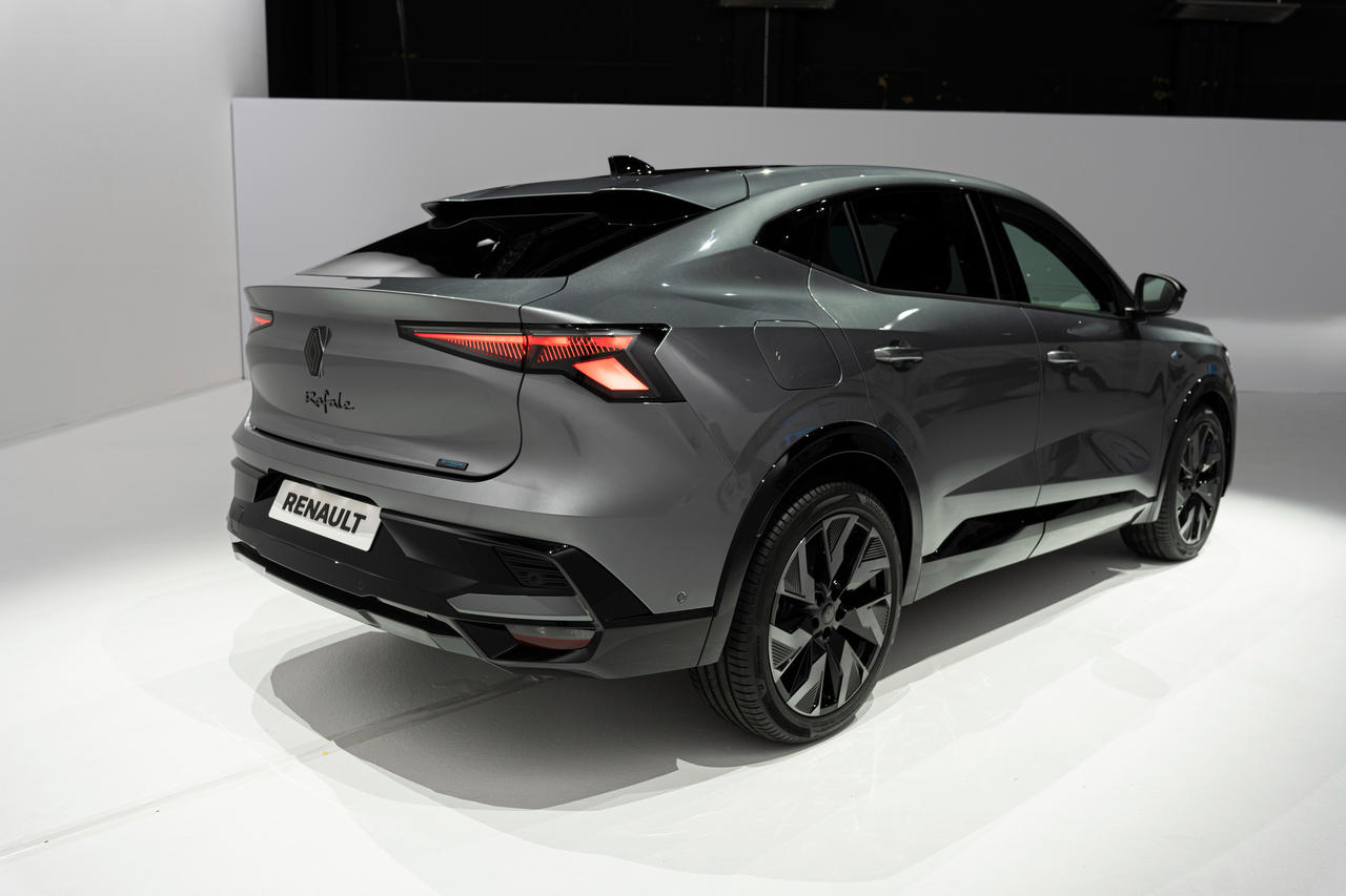 Photo 32 - Le Renault Austral est un SUV coupé. C'est le grand frère de ...
