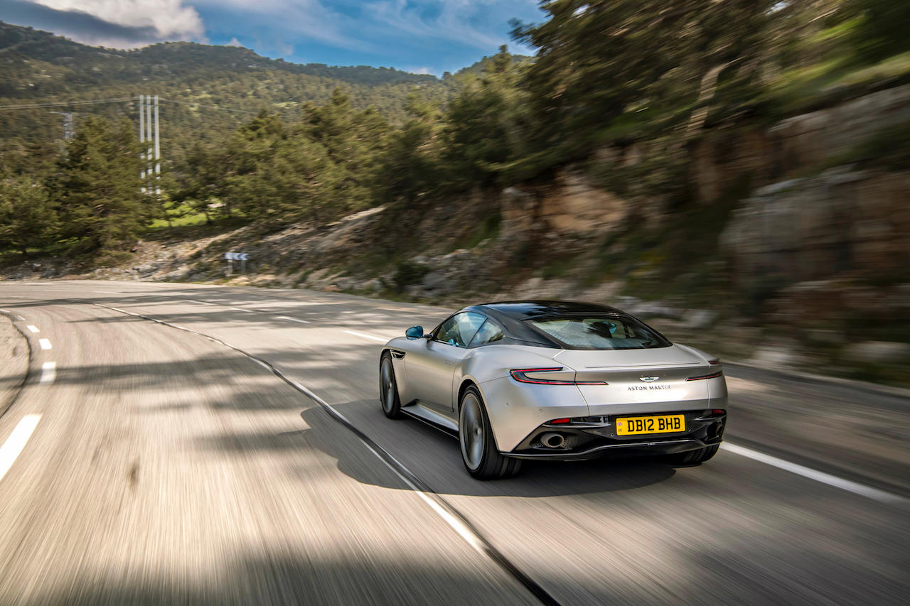Diaporama et photos - Essai Aston Martin DB12 : la GT du renouveau | L'Argus