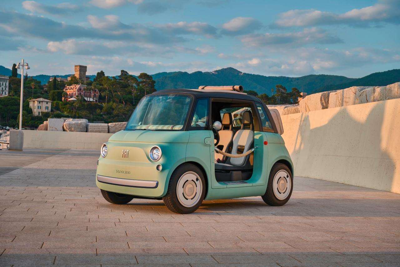 Photo 5 - La Fiat Topolino découvrable adopte le même système de toile ...