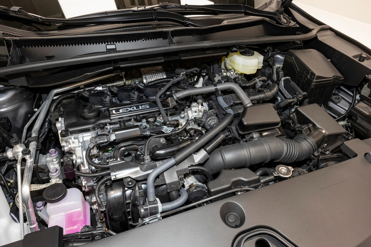 Lexus LBX (2023). A bord du SUV hybride, concurrent des Audi Q2 et DS3