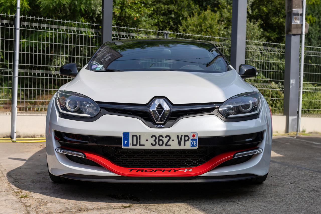 Photo 20 - En 2015, la Mégane 3 R.S. Trophy-R a repris la recette de la ...