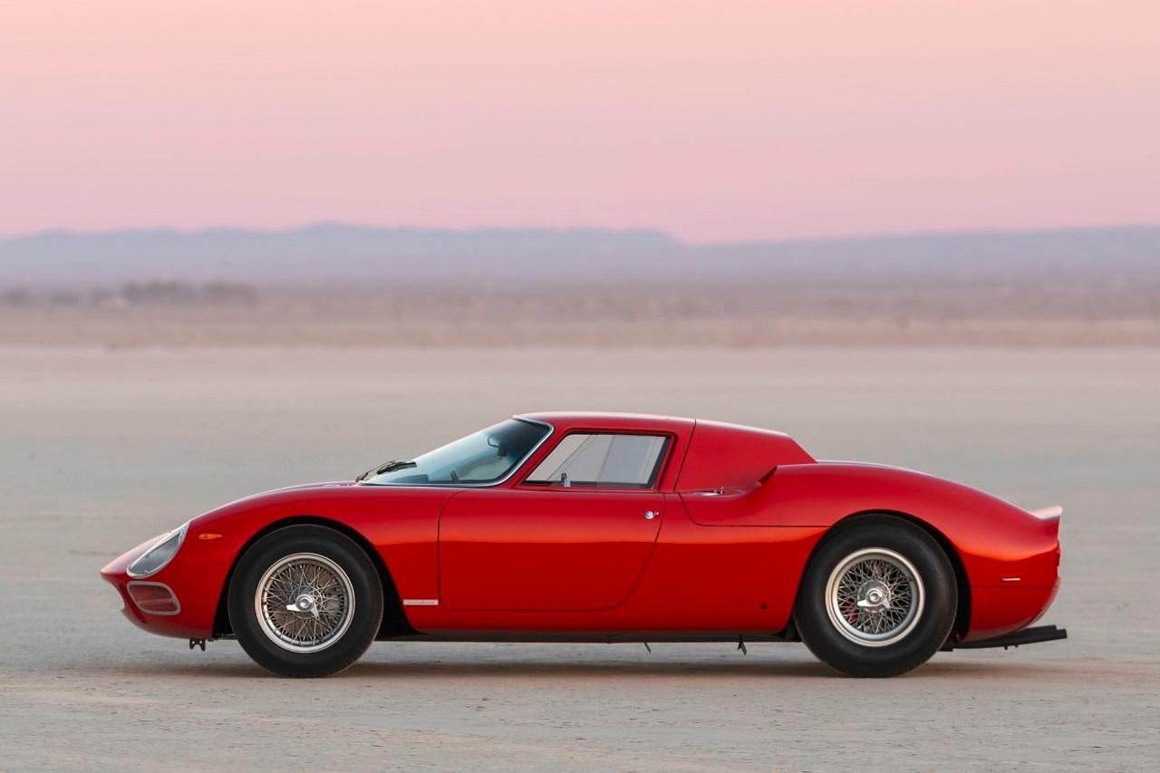 Photo 3 - La 250 LM est une version coupé de la 250 P. - Une Ferrari ...