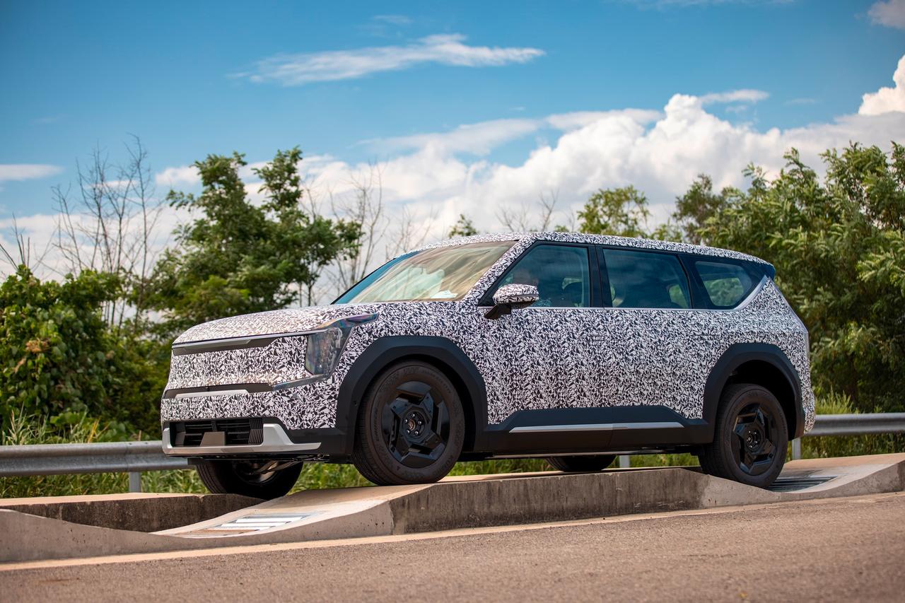Photo 4 - Kia EV9 prototype SUV - Kia EV9 (2023). La révélation du SUV électrique 7 places est ...