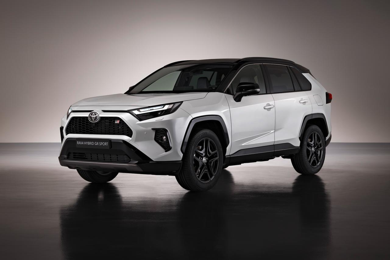 Photo 1 - Toyota RAV4 GR Sport blanc - Toyota RAV4 (2022). Nouvelle finition GR Sport pour le ...