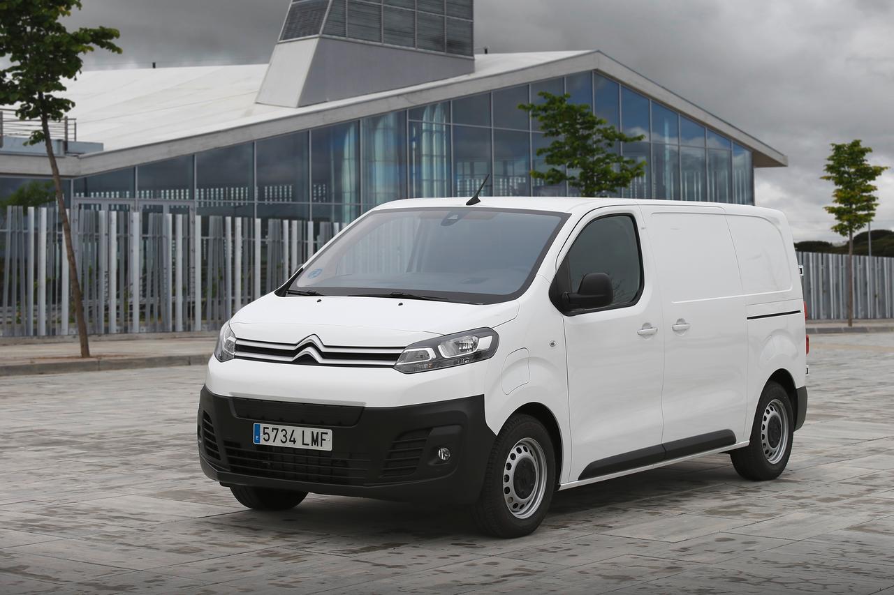 Photo 17 - Citroën Jumpy : 128 exemplaires (505 en 2022). Le fourgon ...