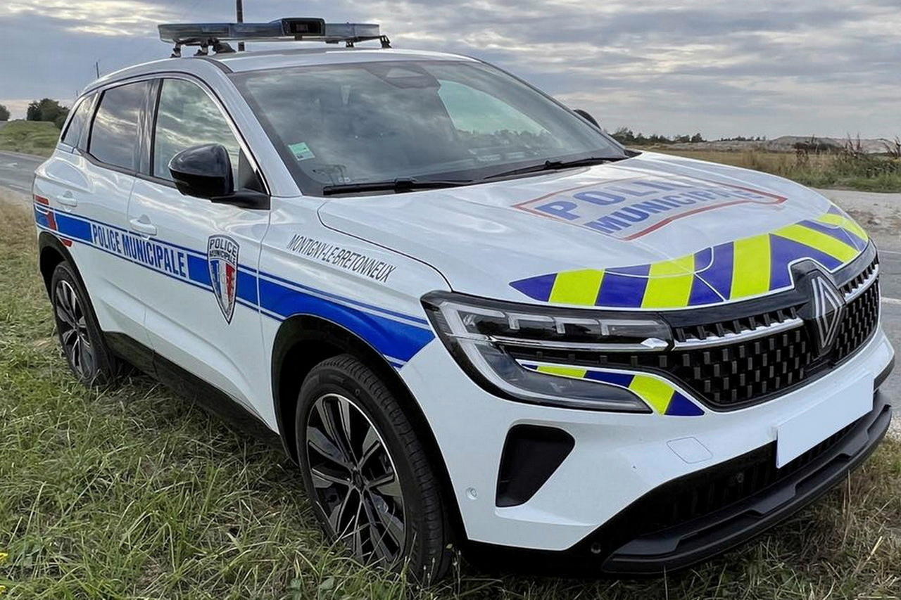 Photo 2 - Ce Renault Austral équipe la police municipale de Montigny-le ...