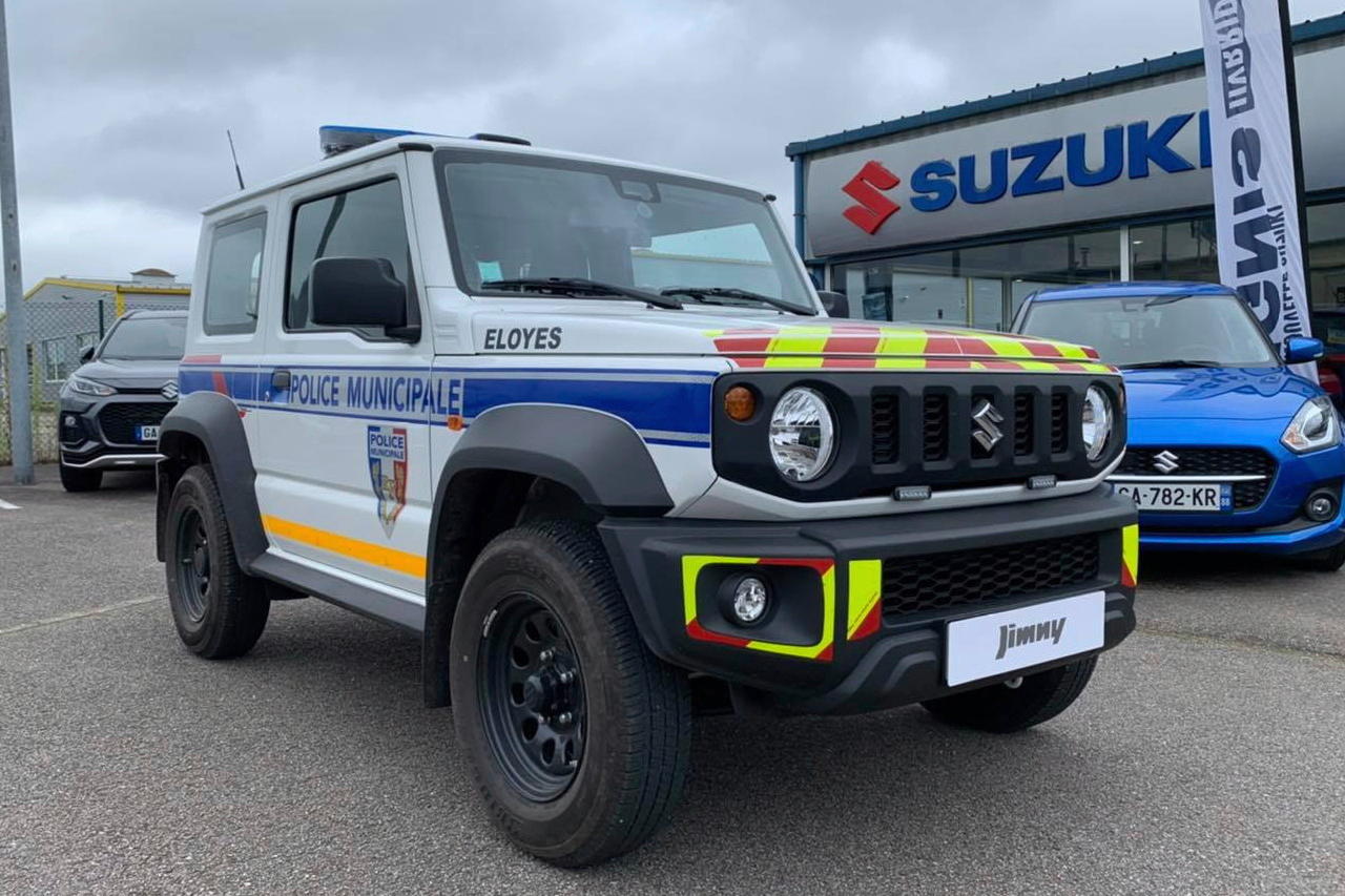 Diaporama et photos - Dans quelles voitures roulent les agents de la ...