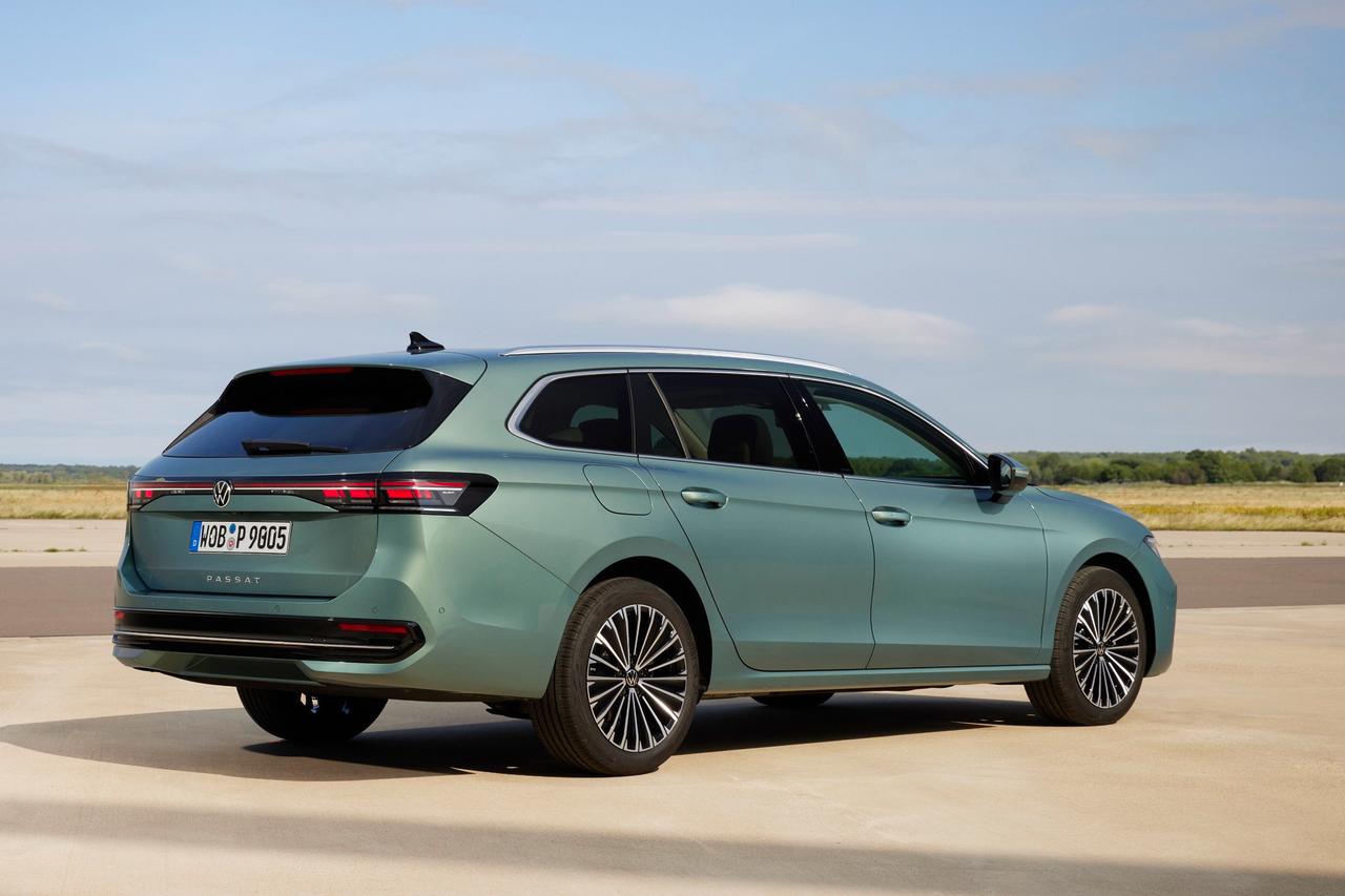 Volkswagen Passat (2024). Exclusivement en break, elle change en profondeur
