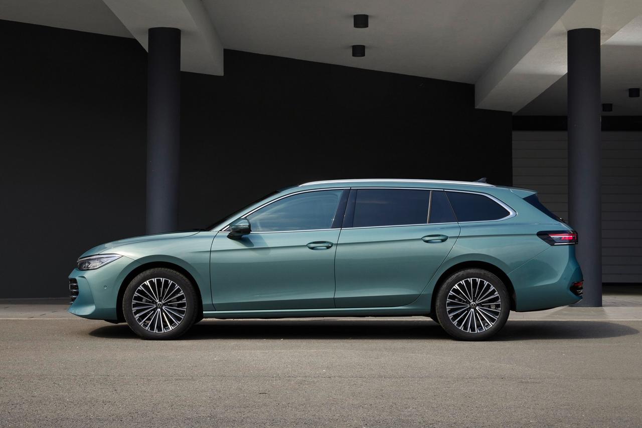 Volkswagen Passat (2024). Exclusivement en break, elle change en profondeur