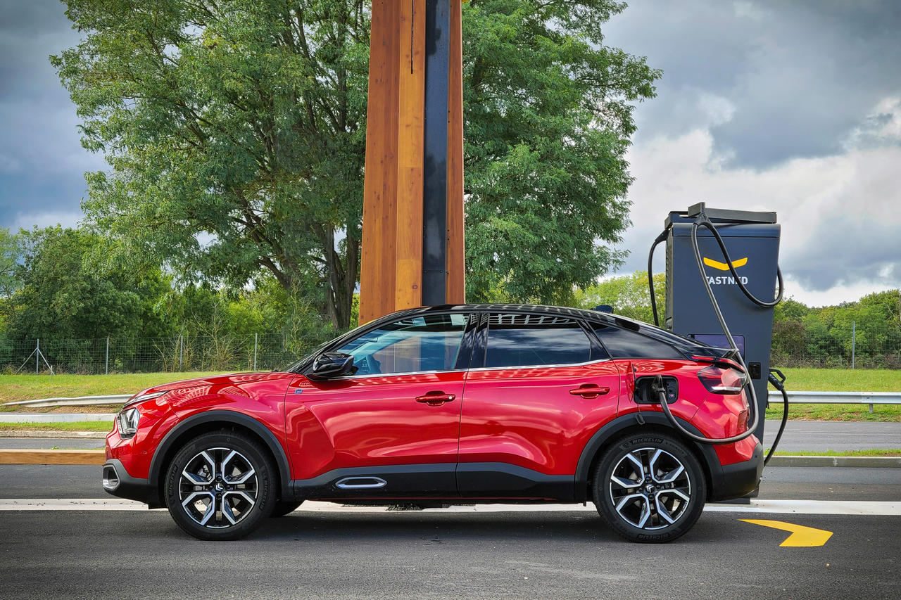 Essai Citroën ë-C4 156 ch autonomie étendue : quels progrès pour la C4 électrique