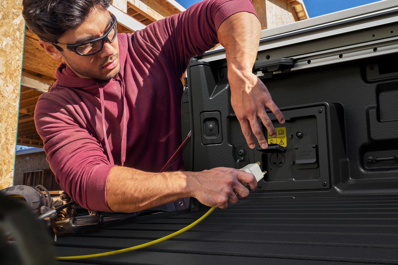 Ford Ranger plug-in hybrid (2025). Le pick-up passe en mode hybride ...