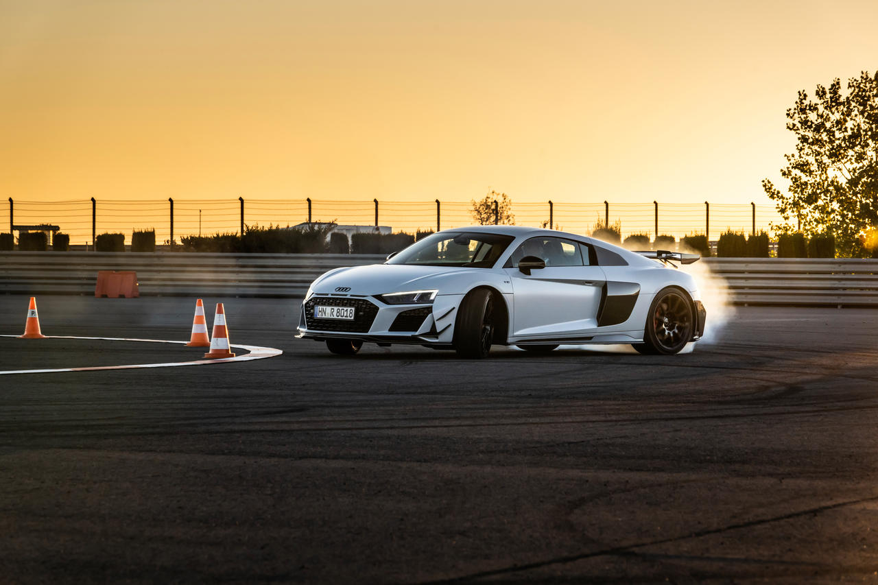 Photo 3 - Audi R8 RWD GT drift - Essai Audi R8 V10 GT RWD. Le meilleur ...