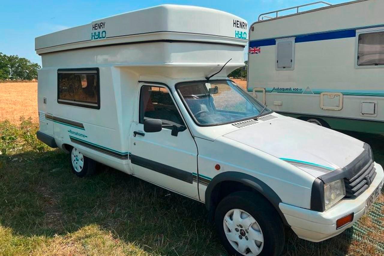 Photo 5 - Le C15 s'est prêté aux transformations les plus variées ...