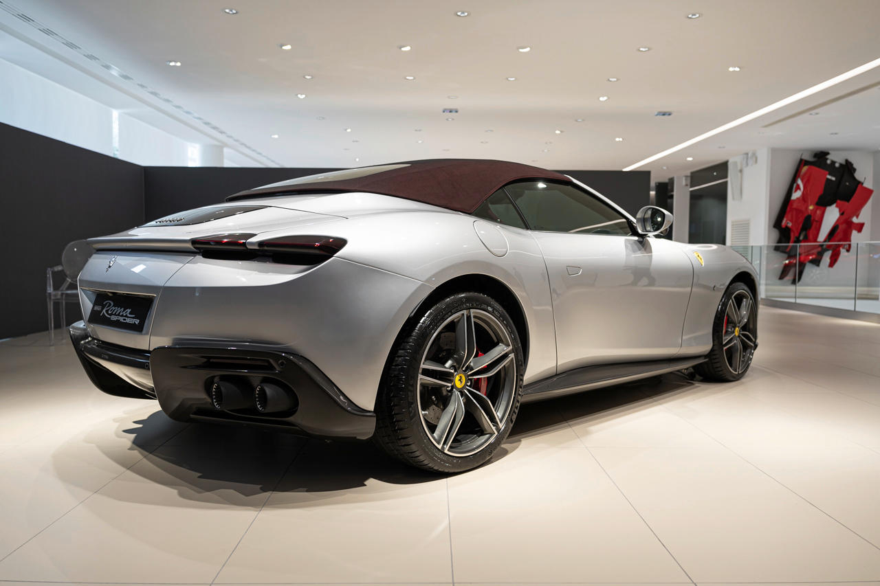 Diaporama et photos - Ferrari Roma Spider (2023). A bord de l'élégant ...