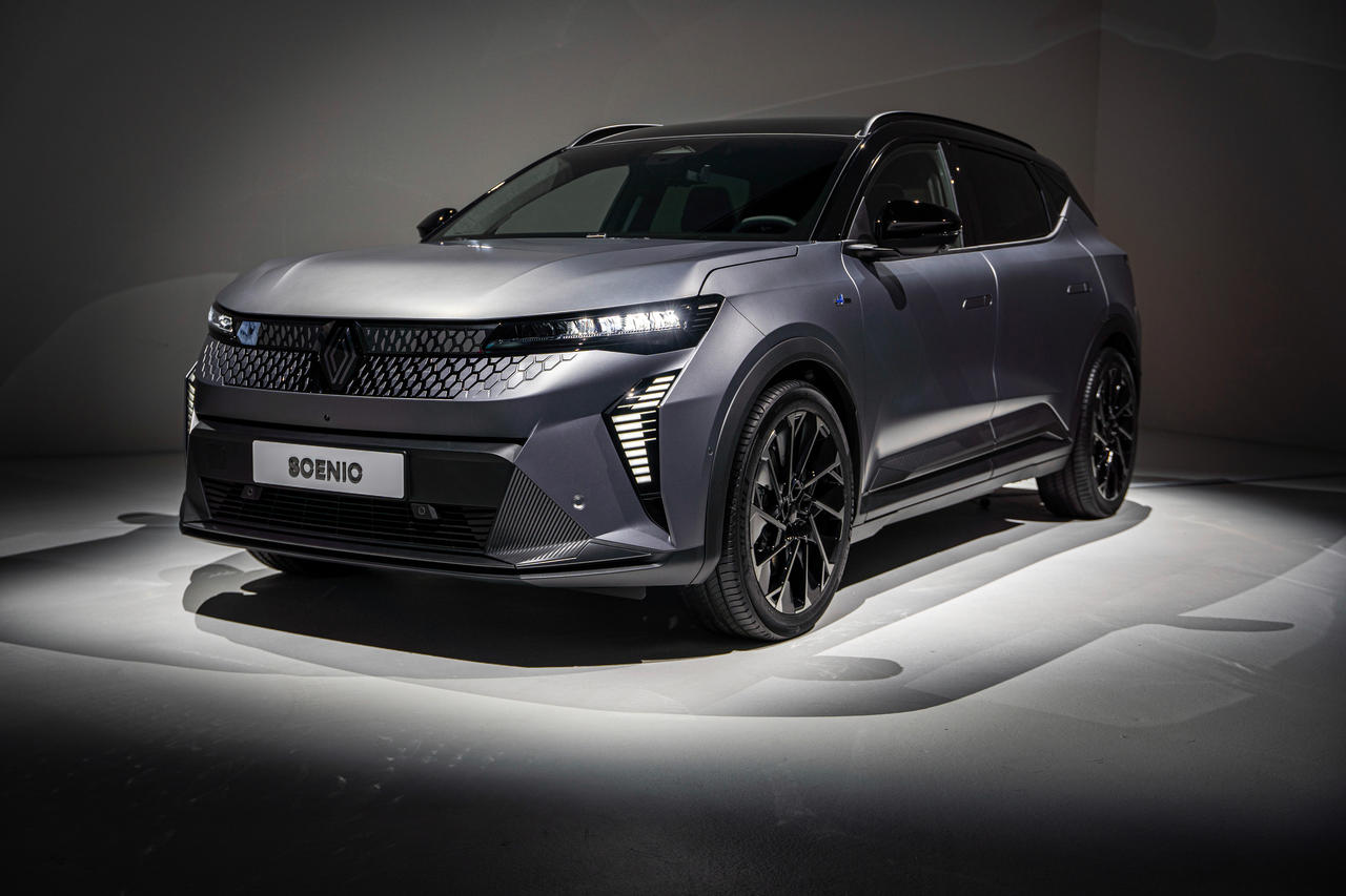 Photo 18 - renault scénic esprit alpine électrique 2024 - Renault ...