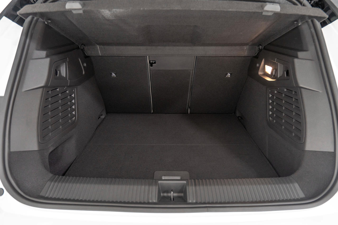 Photo 14 - Coffre renault scénic électrique 2024 - Renault dévoile le ...