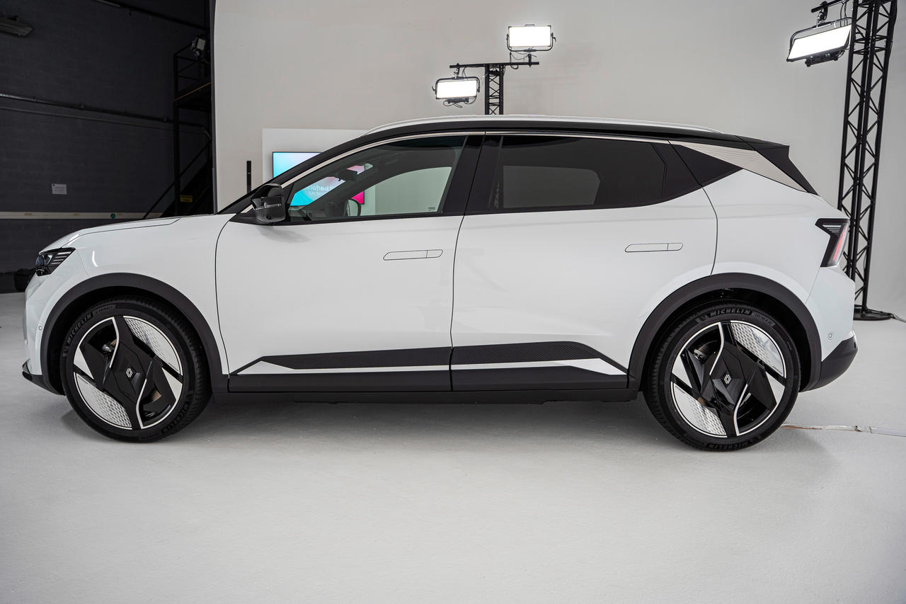 Renault dévoile le nouveau Scénic électrique, nos premières impressions ...