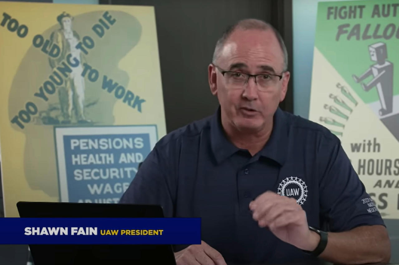 Photo 2 - shwan fain uaw facebook live - Stellantis, Ford, General ...