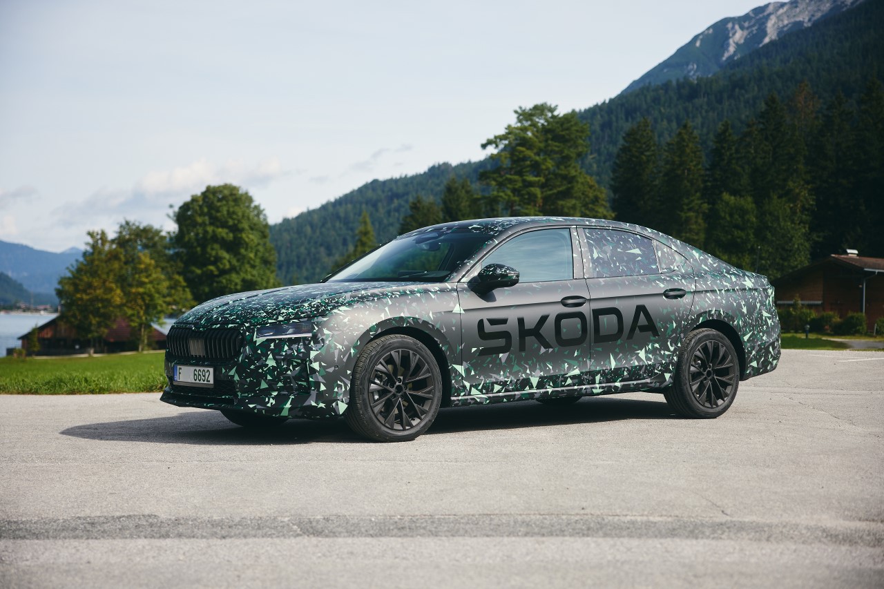 Skoda Superb (2024). La berline se montre, première prise en main du break