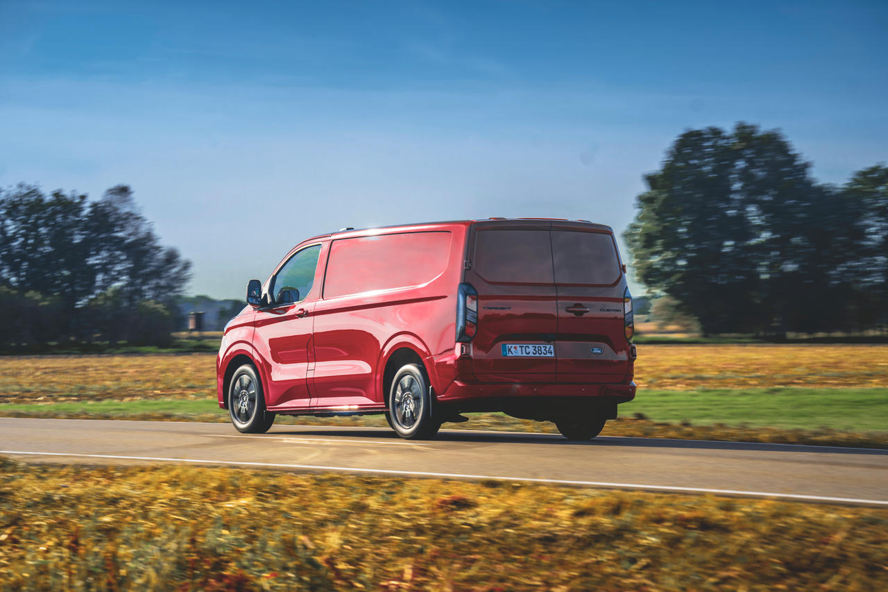 Photo 5 - Ford Transit Custom 2023 - Essai Ford Transit Custom (2023). Nouvelle référence des ...