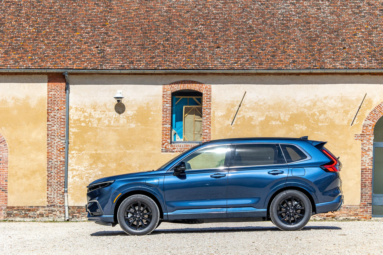 Photo 7 - Prix, fiche technique, essai : retrouvez notre avis sur le nouveau Honda CR-V hybride ...