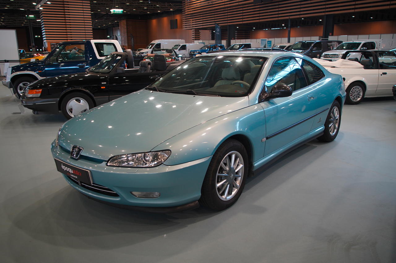 Photo 2 - Peugeot 406 Coupé Settant'anni 3.0 V6 210 ch (2000-2001). - Salon automobile de Lyon ...
