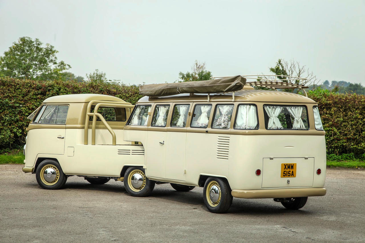 Photo 2 - Volkswagen combi pick-up et caravane - Deux Volkswagen Combi ...