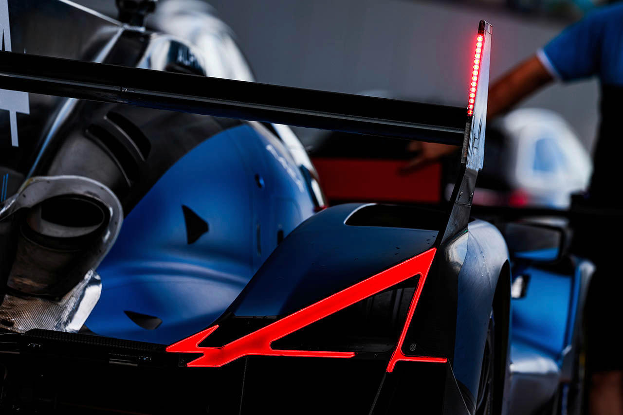 Photo 5 - L'A424 a été dessinée par le bureau de style Alpine. Les ...