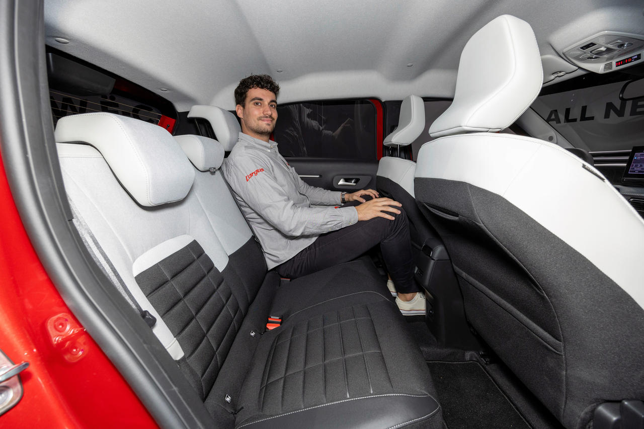 Photo 17 - citroen c3 2024 places arrière - Nouvelle Citroën ë-C3 (2024 ...