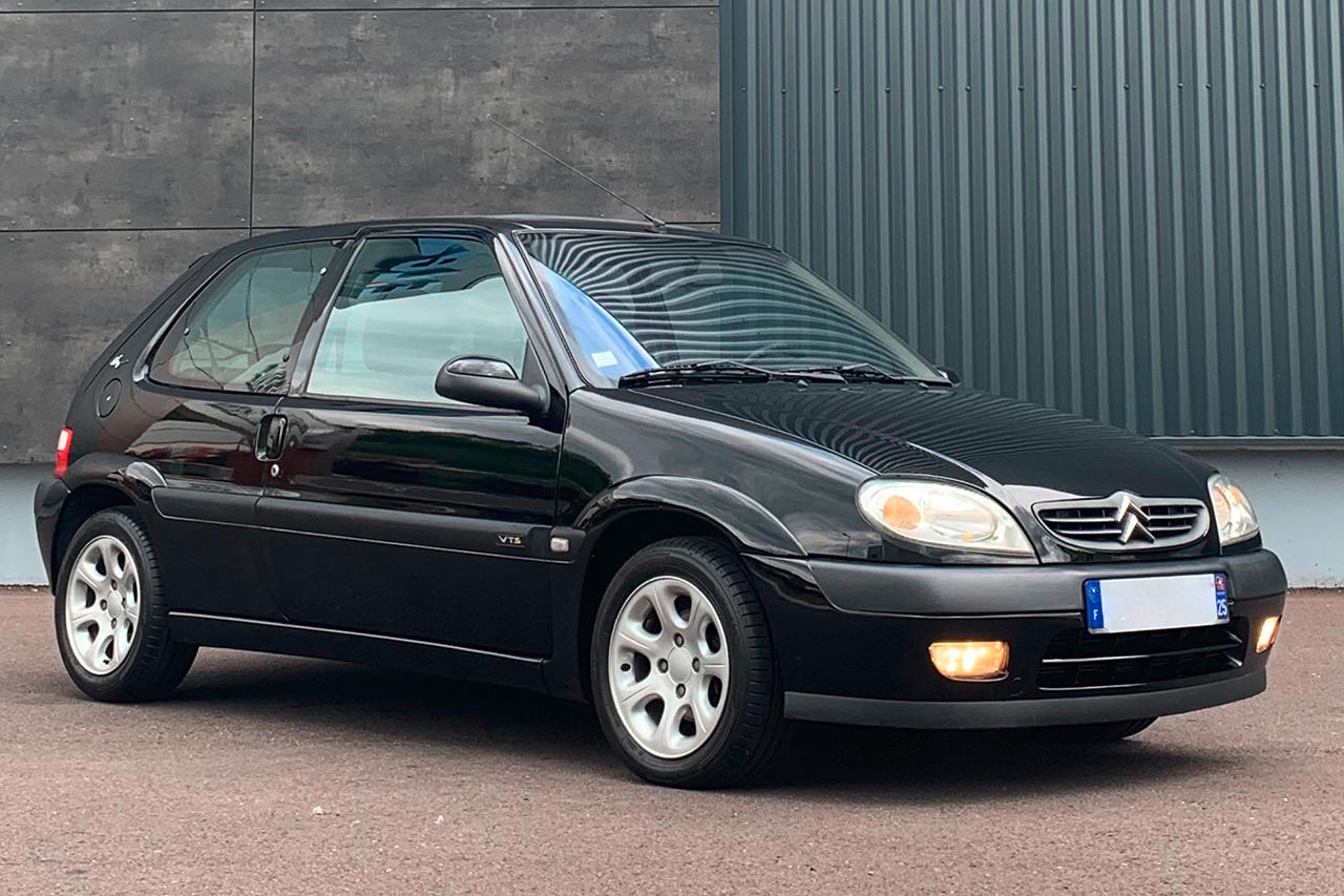 Photo 13 - La Citroën Saxo VTS 16V a eu droit à une version « in Black ...