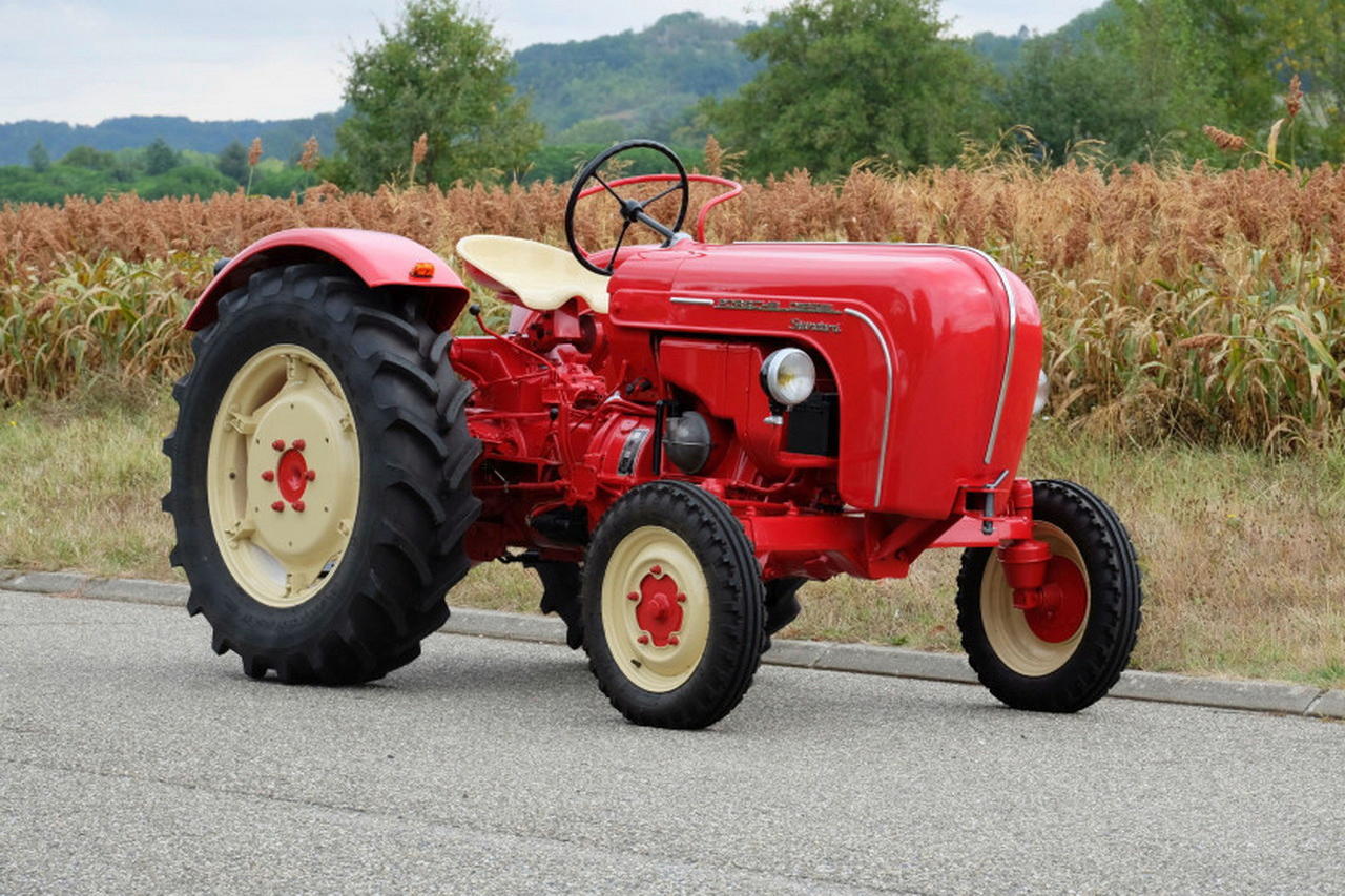 Photo 13 - Porsche-Diesel Type 218 Standard de 1961. Véhicule ...