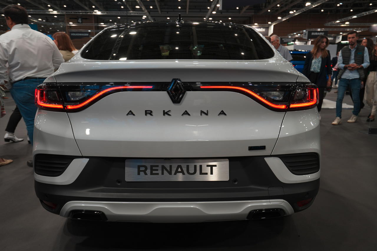 Diaporama et photos - A bord du Renault Arkana restylé dans sa nouvelle ...