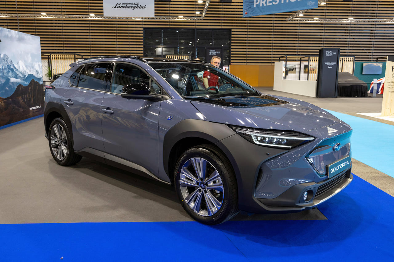 Photo 1 - Subaru a profité du Salon automobile de Lyon pour ouvrir le ...