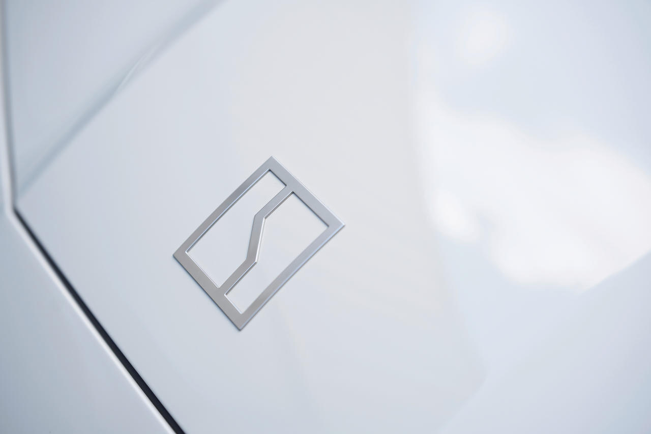 Photo 9 - Zeekr logo - Essai Zeekr X (2024) : l'ambitieux SUV chinois ...