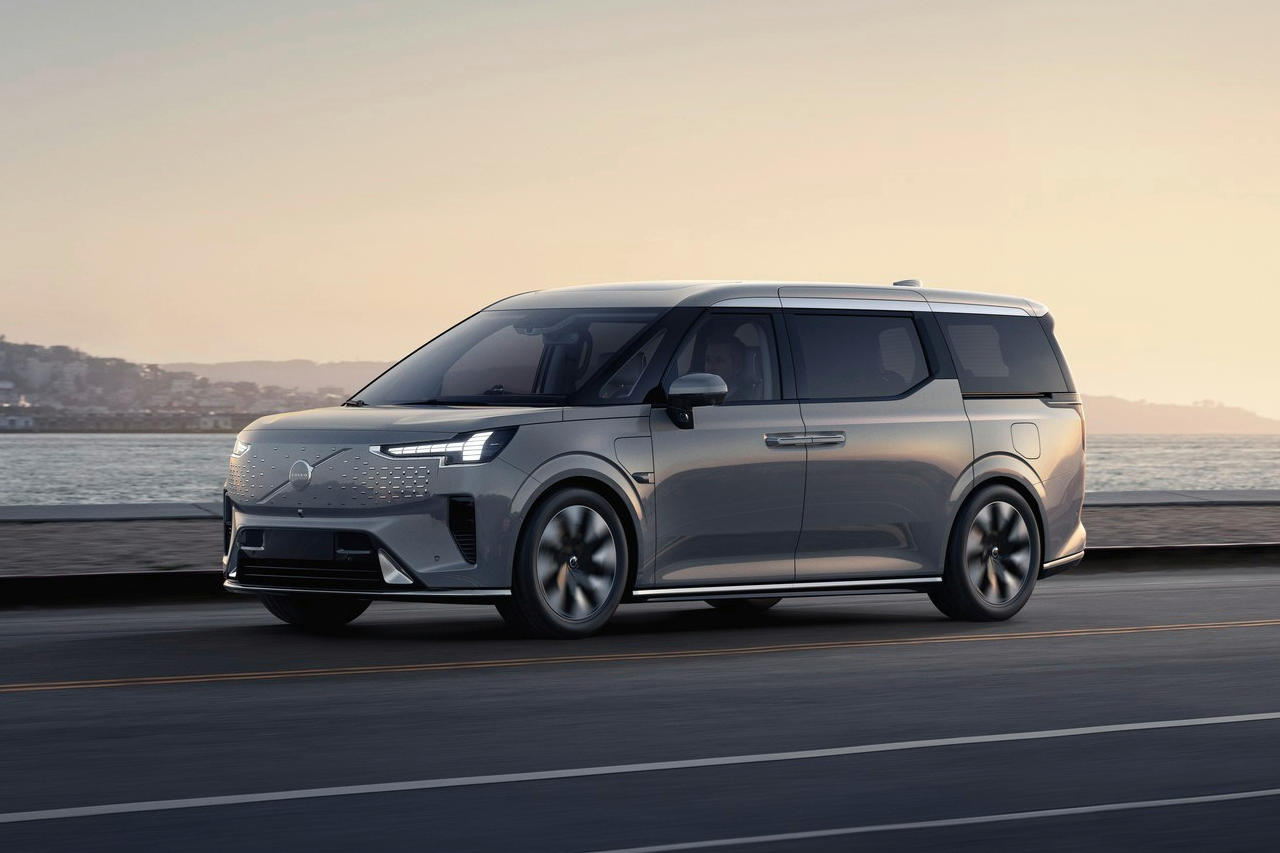 Nouveau Volvo EM90. Le monospace électrique cousin du Zeekr 009, officiellement lancé