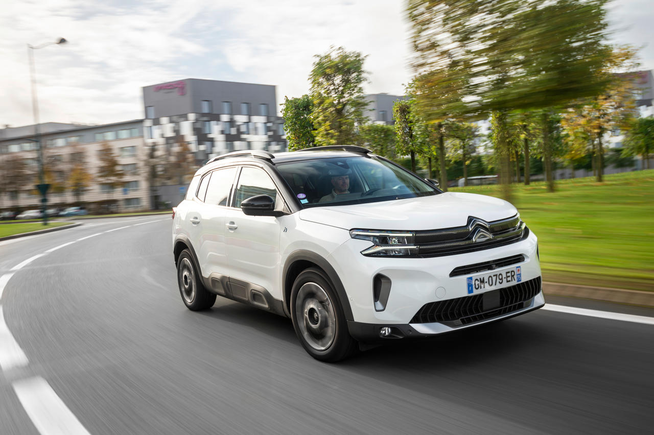 Photo 18 - fiche technique Citroën C5 Hybrid 180 - Essai comparatif. Le ...