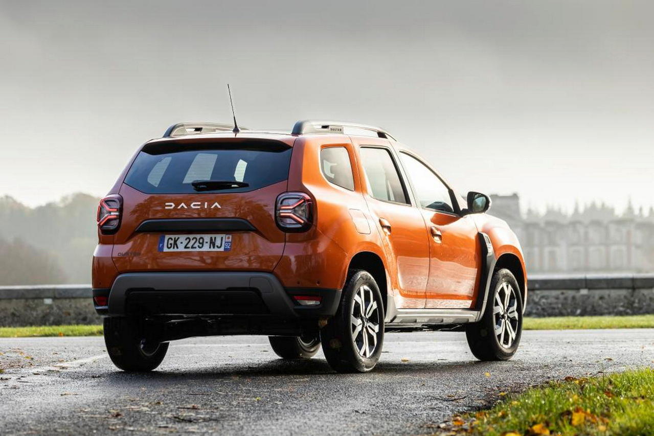 Photo 5 - dacia duster 2022 arrière - Scoop Dacia Duster 3 (2024). Photos, prix, moteurs… tout ...