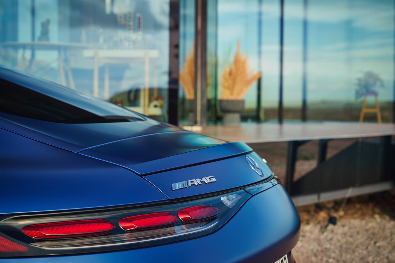 Photo 27 - Prix, fiche technique, essai : retrouvez notre avis sur la nouvelle Mercedes-AMG GT ...