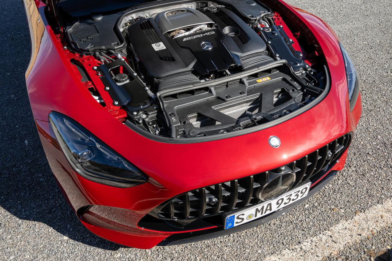 Photo 12 - Prix, fiche technique, essai : retrouvez notre avis sur la nouvelle Mercedes-AMG GT ...