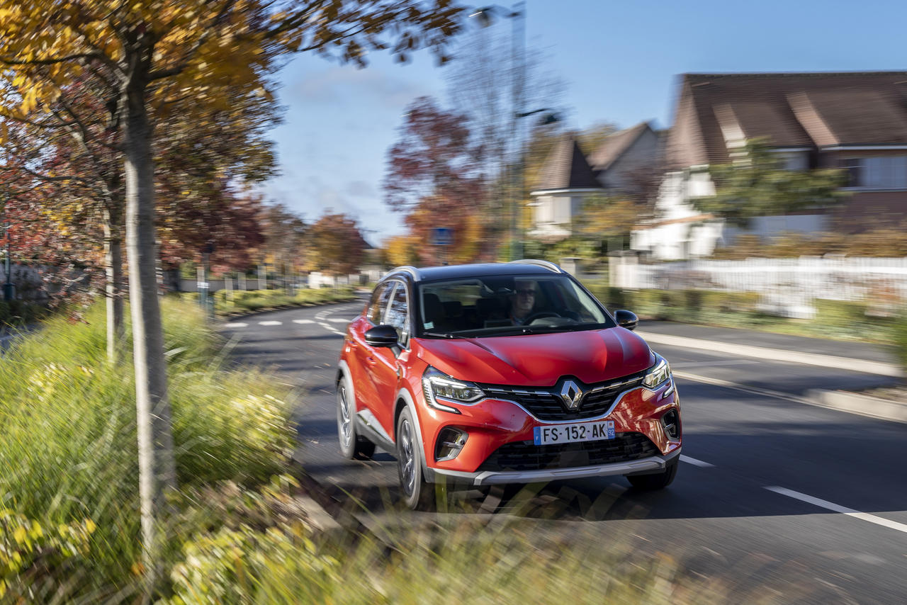 Photo 18 - renault captur 2 rouge calandre - Quelles voitures ...