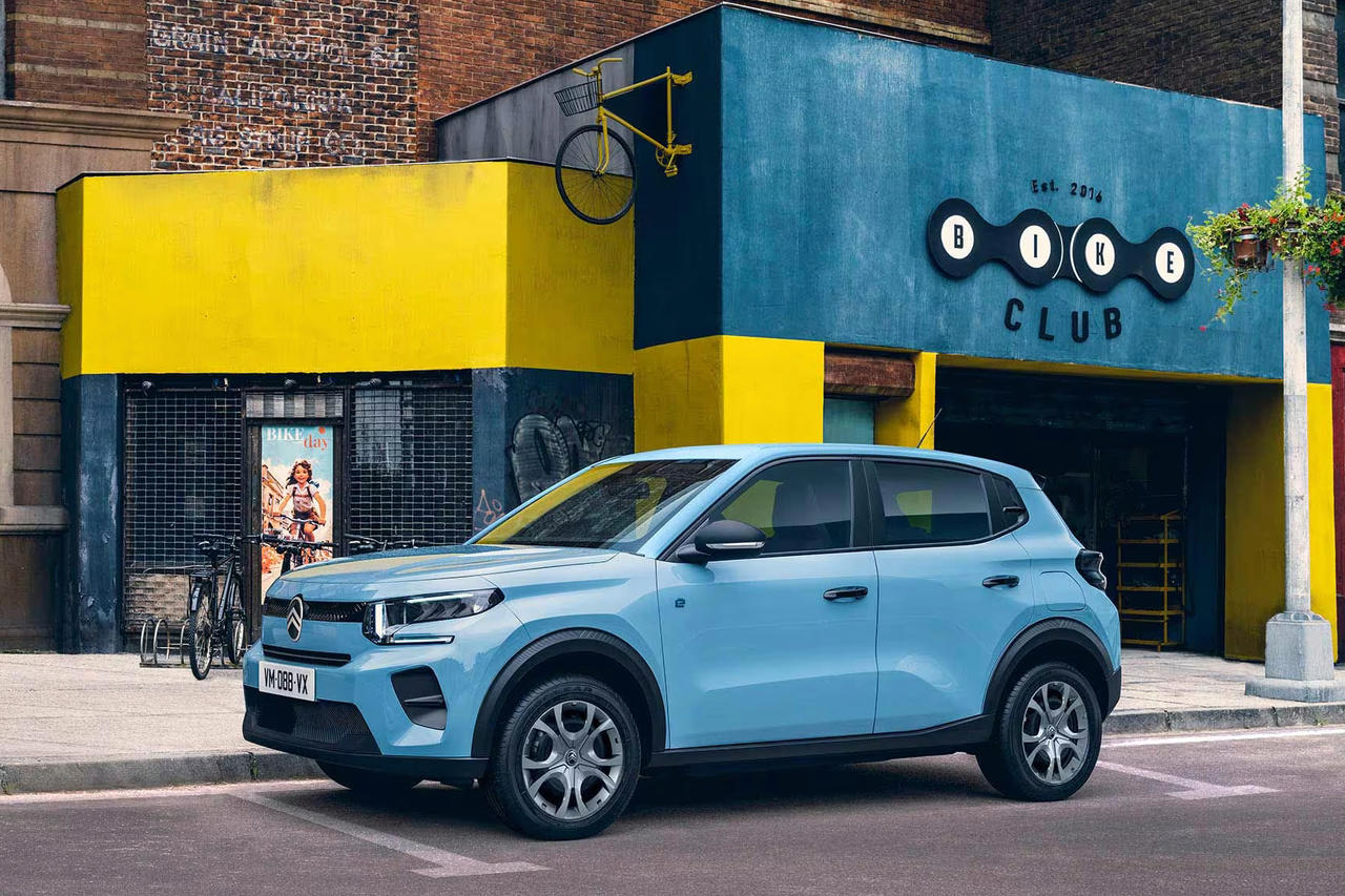 Photo 2 - Citroën ë-C3 You bleue extérieur - Citroën ë-C3 (2024). Les ...