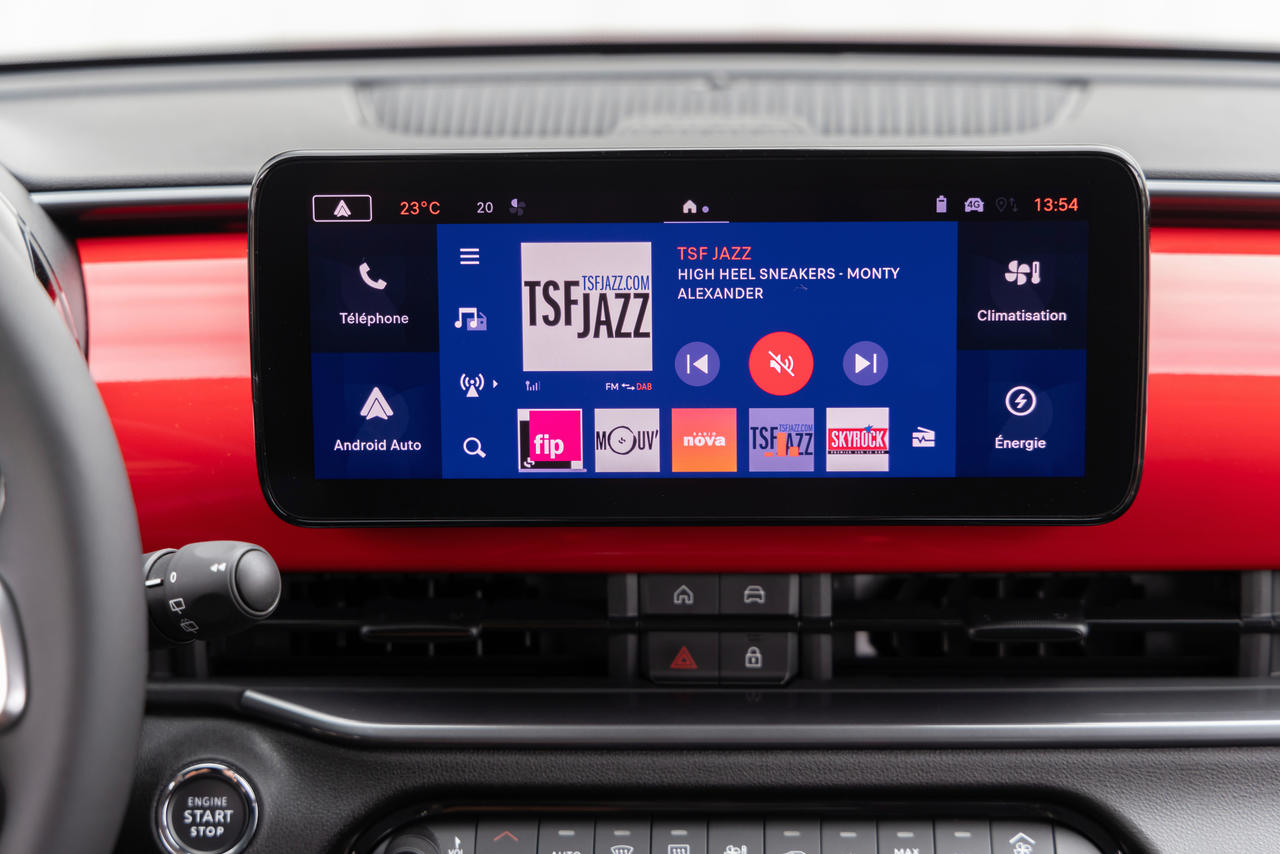 Photo 10 - fiat 600 e RED ecran tactile - Essai Fiat 600e RED : la ...