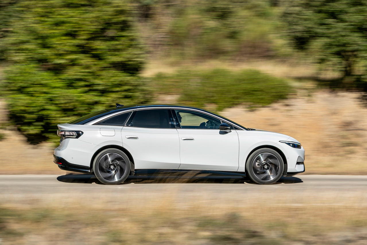 Photo 4 - volkswagen ID.7 Pro - Essai Volkswagen ID 7 (2023) : la berline électrique longue distance