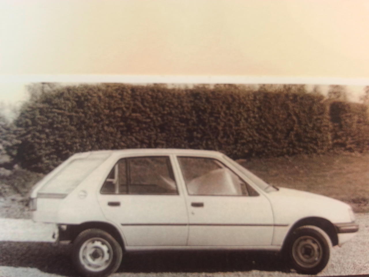 Photo 7 - prototype 205 Nepala - Peugeot 205 Nepala : un break unique ...