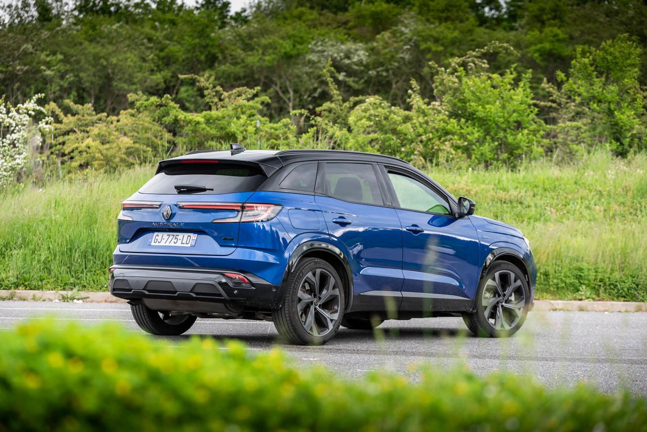Renault Austral (2025). La version restylée du SUV au Losange déjà dans ...