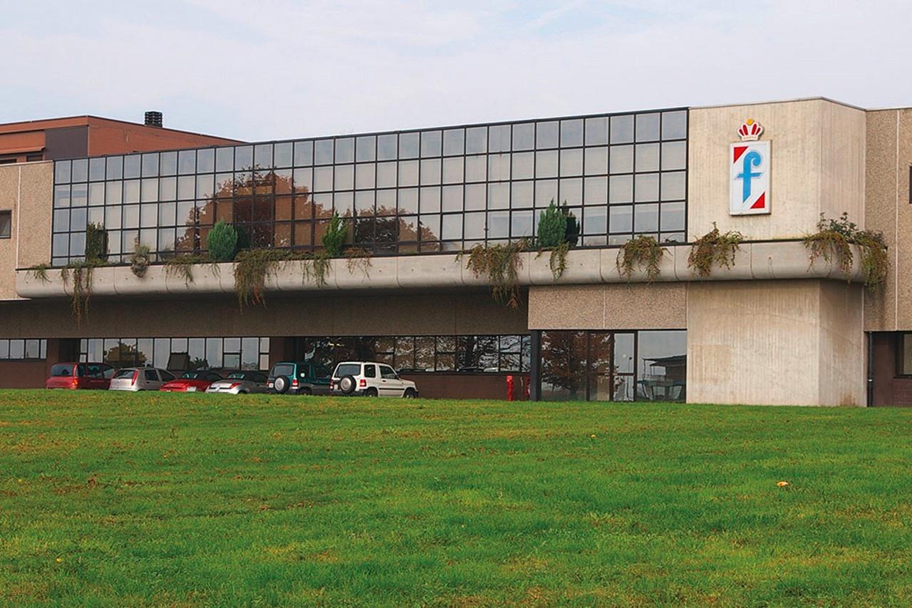 Photo 3 - L'usine de San Giorgio Canavese, lorsqu'elle était encore en ...